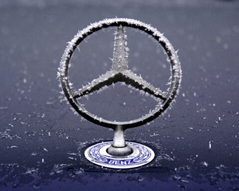 Maximize Cleanliness with Mercedes Car Wash Mode: A Complete Guide